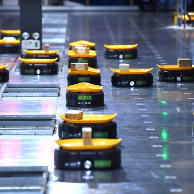 A Marine Logistics Base May Be the Warehouse of the Future - Defense One
