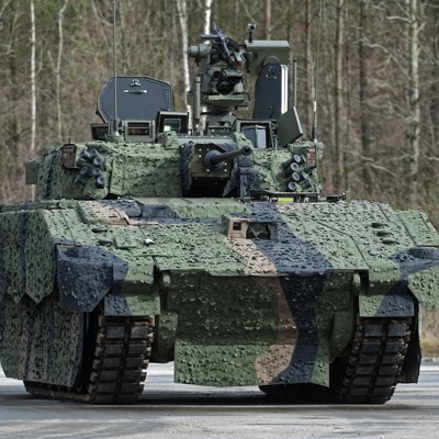 British Defense Secretary Vows to Fix Tank that Deafens Troops ...