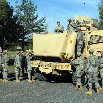 Army soldiers get new vision display sensors in mine-protected combat ...