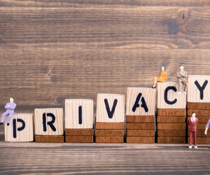 Brandi Vincent - Defense One